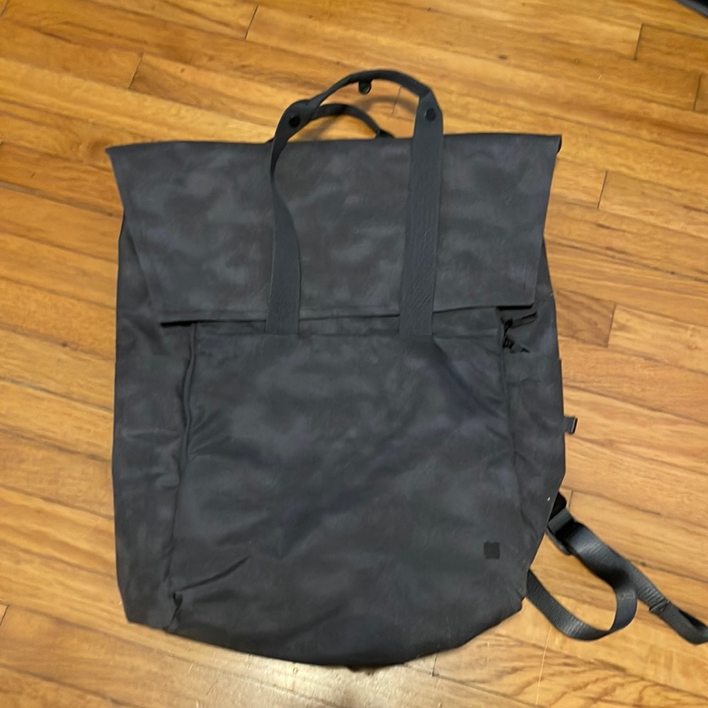 Lululemon Early Embark Backpack Black - Gem